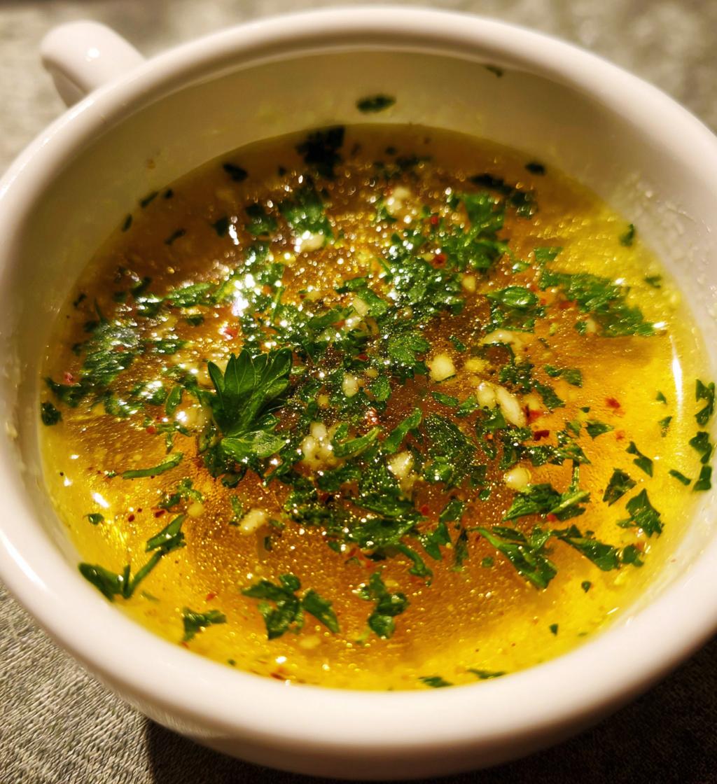 Red Lobster Garlic Butter Sauce: A Rich Delight in 10 Minutes – Vihaad ...